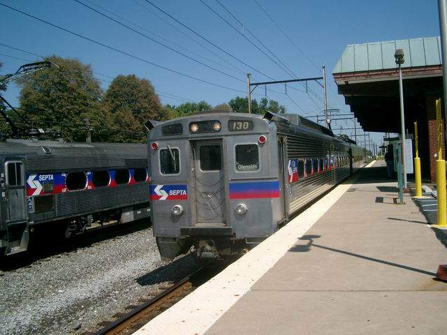 SEPTA train at Warminster, PA: The CityRails Transit Photo Archive
