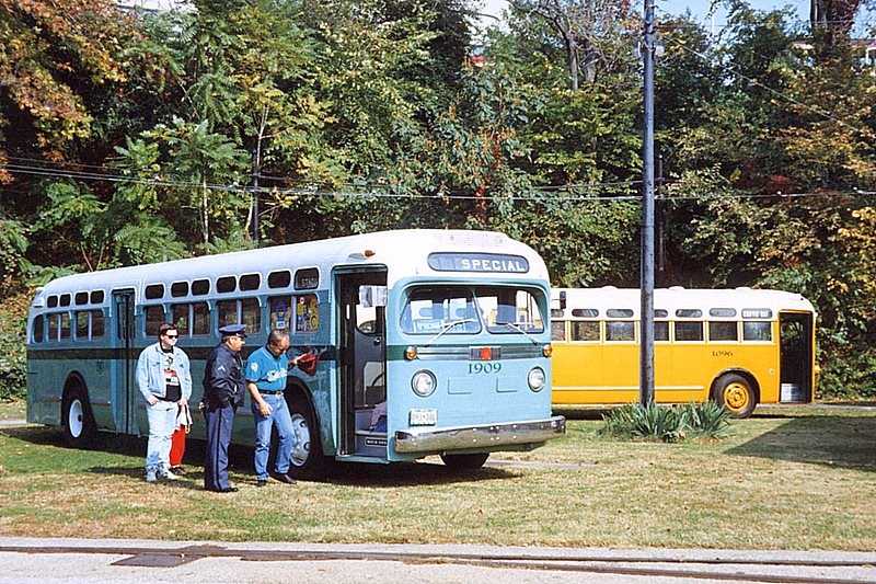 Baltimore Transit Co. Busses: The CityRails Transit Photo Archive