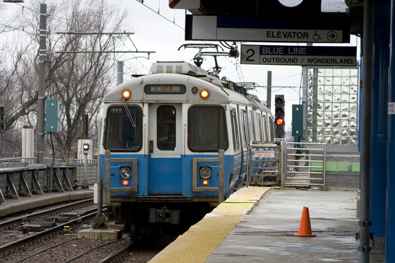 MBTA BLue Line - Train arriving at Beachmont: The CityRails Transit ...