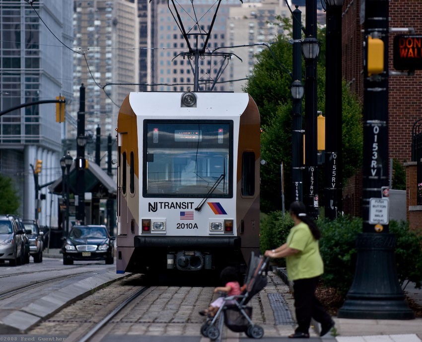 HBLR in Jersey City NJ: The CityRails Transit Photo Archive