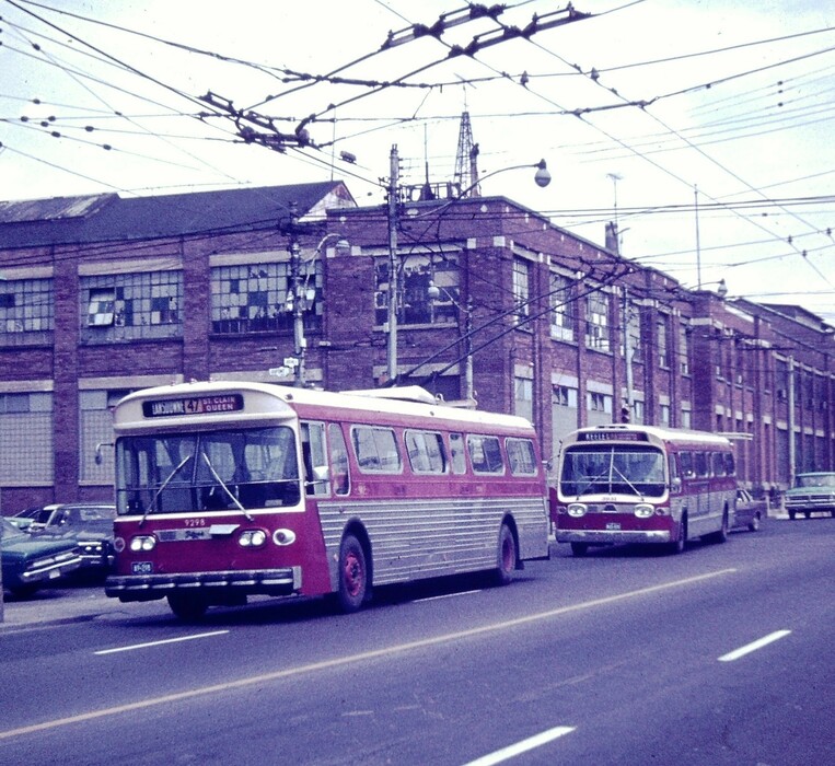 Flyer E700 trolley coach: The CityRails Transit Photo Archive